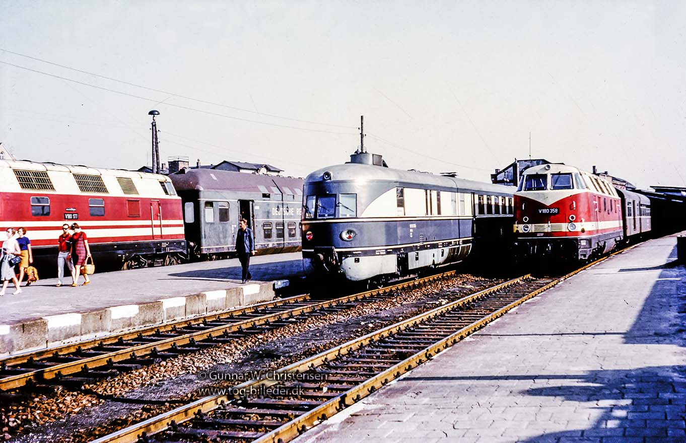 Tyskland - DDR - Diesellokomotiver - V 180 358 - tog-billeder.dk